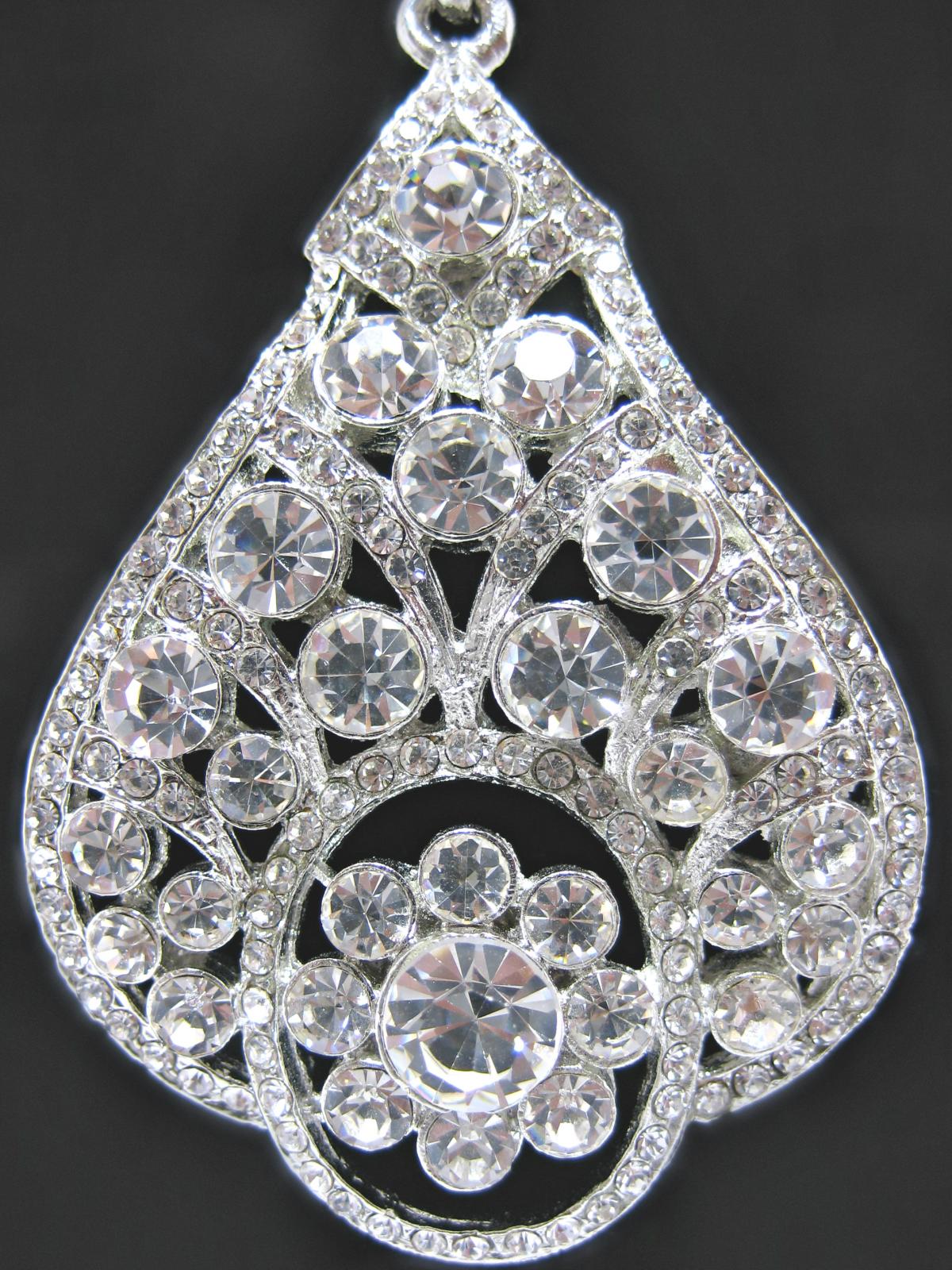 Beautiful Crystal Rhinestone Pendant And Earrings Silver Set on Luulla